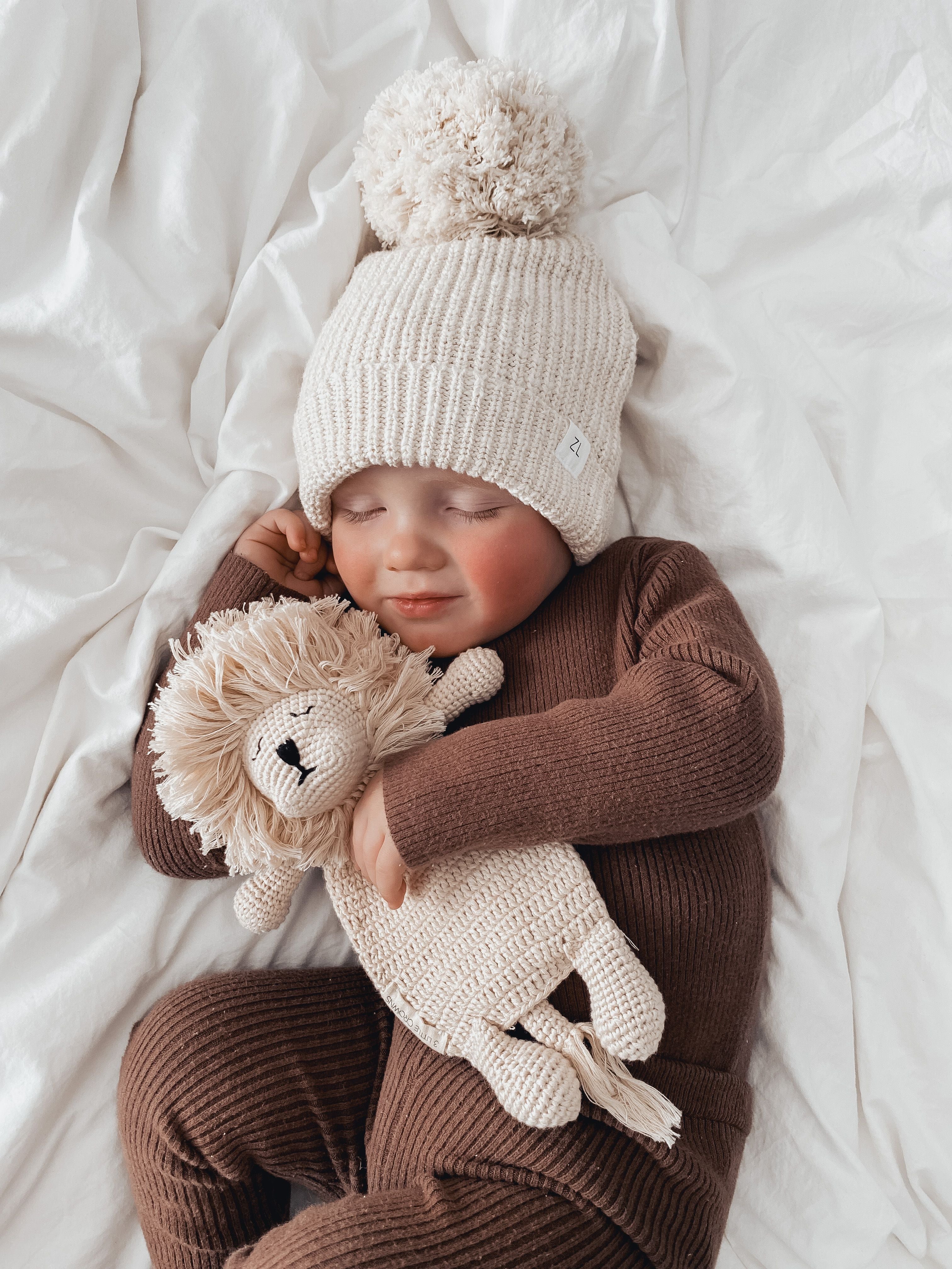 TOYS – Luna + Luca